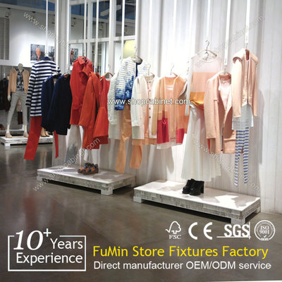 Good quality metal hanging clothes display stand supplier