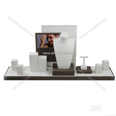 Elegant Jewelry window display props jewelry display racks supplier
