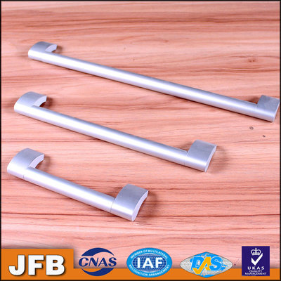Foggy silver color 224MM holes distance aluminum cabinet and wardrobe metal handles supplier