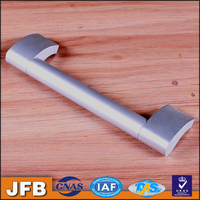 Foggy silver color 224MM holes distance aluminum cabinet and wardrobe metal handles supplier