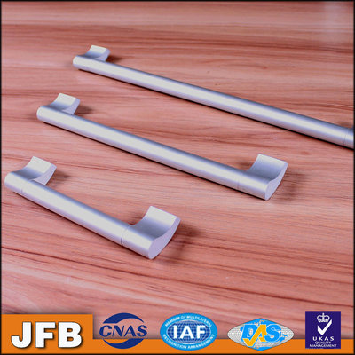 Foggy silver color 224MM holes distance aluminum cabinet and wardrobe metal handles supplier