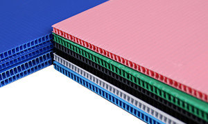 2017 Most Popular Design 2mm 3mm 4mm 5mm 6mm Plaskolite Corrugated Plastic Sheet