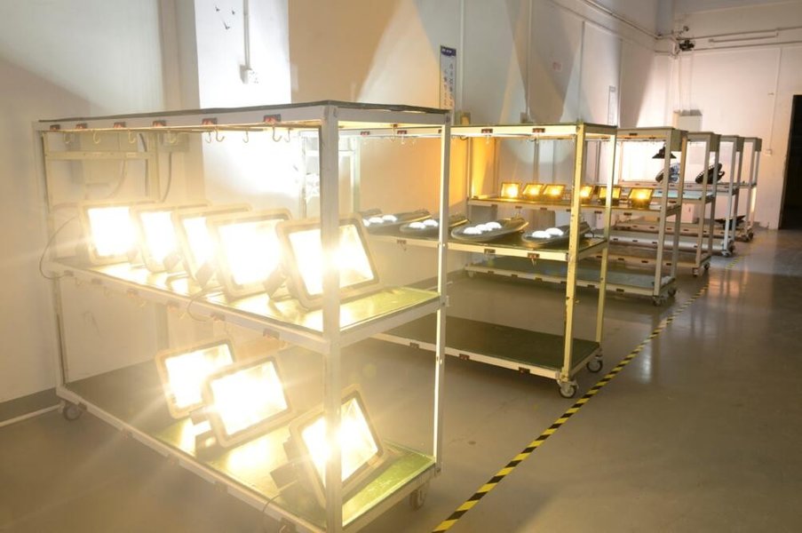 Shenzhen JiNi Lighting Technology Co., Ltd