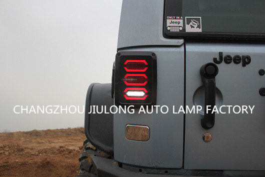 Automobile spare parts-J e e p Wrangler JK Parts-Tail Lamp LED Red Black