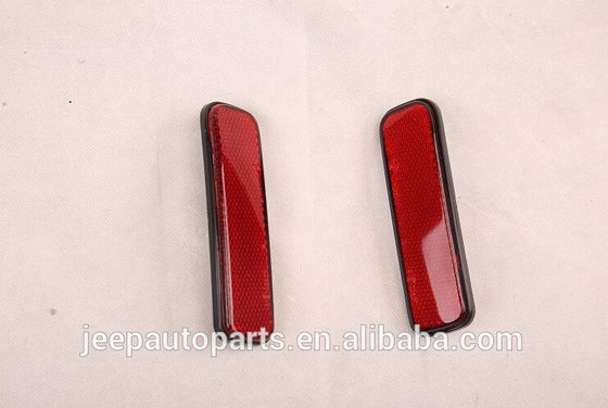 Grand Cherokee 56022638AA/56022639AA Rear Bumper Reflector