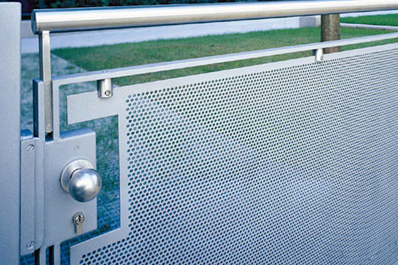 Security Mesh Fence OEM Taiwanese Factory  Good Quality
