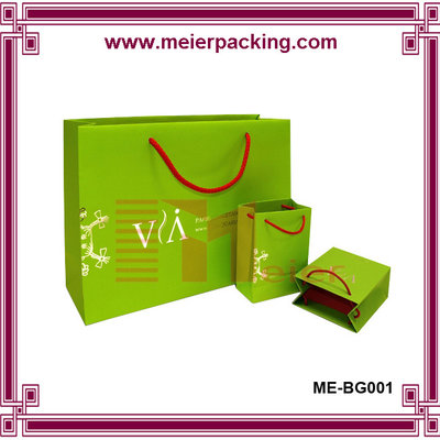 China High Quality Rectangular Wrapping Paper matte Laminated paper gift bag for clothing supplier