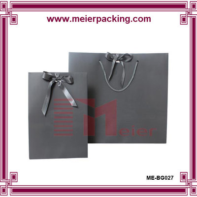China Popular hot sell durable matte grey gift paper bags with ribbon bow for luxury brands clothing packaging supplier