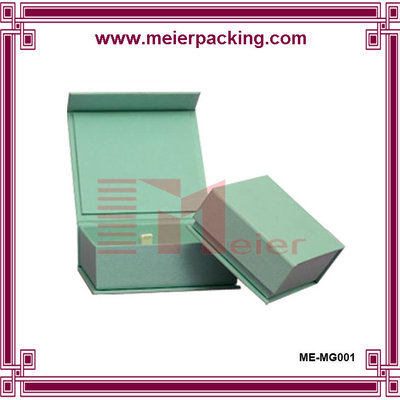 China Custom Decorative Cardboard Gift Box hot sale custom luxury flat pack gift box supplier