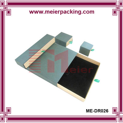 China Portable luxury texture paper ring, earing, bangle jewelry set box with Sliding out Drawer supplier