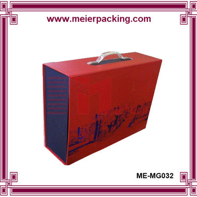 China Eco-Friendly Textured hard paper handle Packing Towel Gift Storage Box with Magnetic Closure supplier