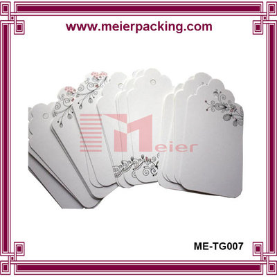 China High Quality and Good Price Milk white Cardboard Paper printing Hangtag for Garment supplier