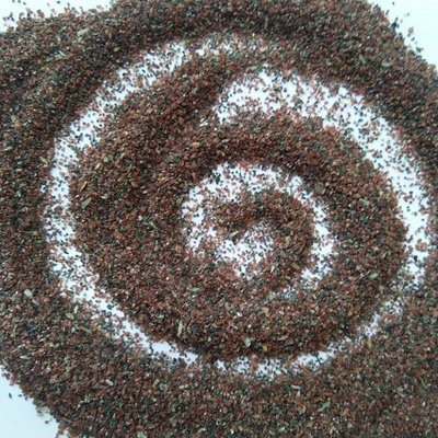 stainless steel surface sand blasting abrasive sand Garnet sand 20-40 30-60 mesh grain garnet sand gritz