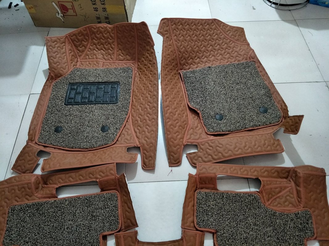 Customized leather fod mat car sedan use 4 pcs full set carpet car mat