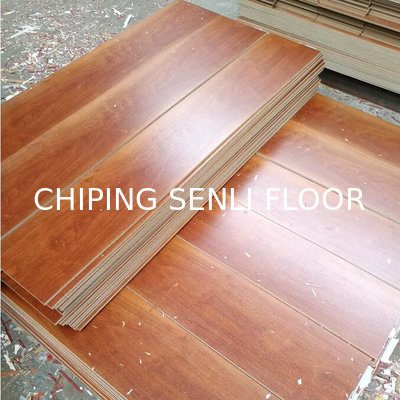 New parquet floor 2 strips 12mm HDF small Embossed surface wax