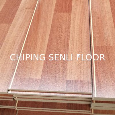 8.3mm hdf ac3 class31 laminate floor with small embossed surface