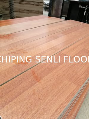 8.3mm hdf ac3 class31 laminate floor with small embossed surface