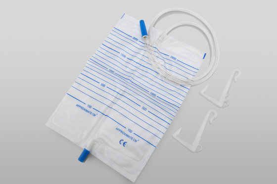 2018 Medical 2000ML Urine Bag With Pull/Push Outlet