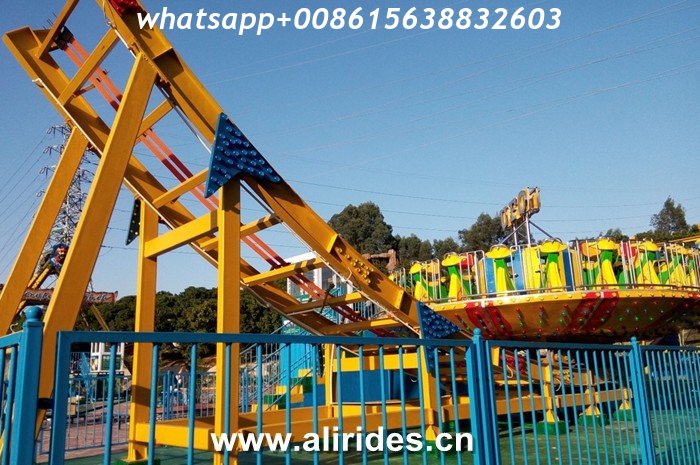 Amusement theme park attractions mega disco flying UFO rides amusement rides for family