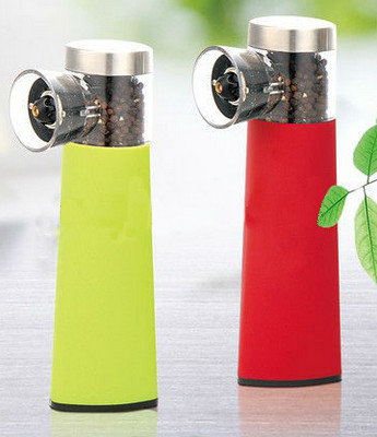 one hand plastic electric pepper grinder