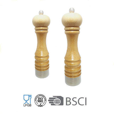 Beech Wood pepper and salt mill grinding