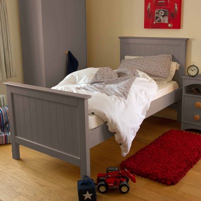 modern single bed pine wood
