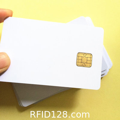 J2A040 Chip White JAVA Card WITH 8.4MM 2TRAKS MAGNETIC STRIPE COMP JCOP21-36K