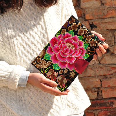 Customize Embroidered Logo Notebooks with leather snap closure as best souvenir gift