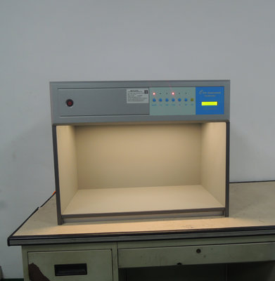 Textile Testing Equipment 5 Light Source Color Assessment Cabinet For Textile / Paper Printing Industries supplier