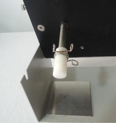 Textile Testing Equipment AATCC Rotary Crockmeter To Determine The Color Fastness Of Textiles supplier
