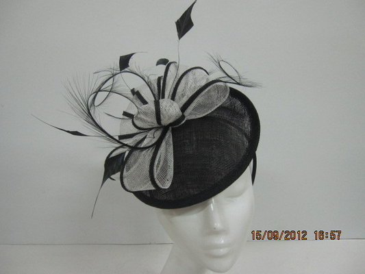 Fashionable Elegant Fascinator Hats For Ladies With 3 Layers Blocked Sinamay Base