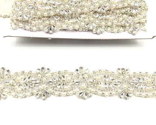 Custom Made Short Bridal Gown Accessories For Beautiful Girls And Ladies