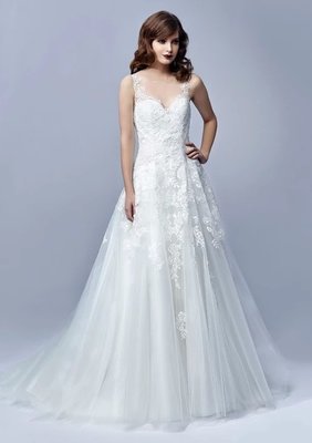 Classical Ivory A Line Style Wedding Dresses For Bridal And Bridesmaid