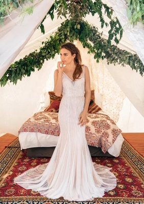 Girls Big Tail Fit And Flare Long Bridesmaid Dress Embroidered On The Upper Layer