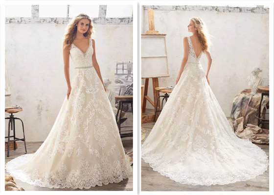 Fabric Lace A Line Wedding Dress / Classical Flavor Sweetheart Ball Gown
