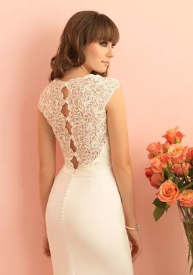 See Through Corset Champagne Sheath Wedding Dress With Open Back Appliqued Elestic