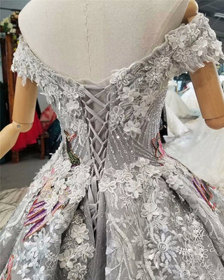 Sample Long Tail Wedding Dressing Gowns / Arabian Luxurious Wedding Party Dresses
