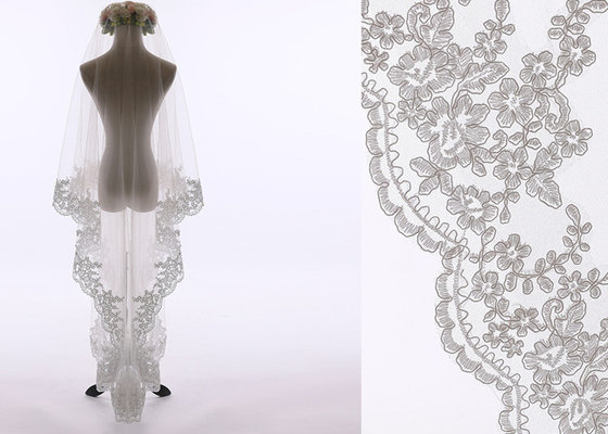 Diversos velos de novia del vintage de los estilos, velos de novia clásicos hermosos con los cristales