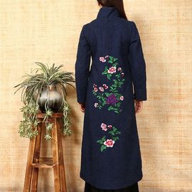 Fashion Chinese Style Embroidered Winter Coats With Flowers / Vintage Decoration