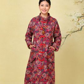 Anti Wrinkle Traditional Chinese Winter Coat , 100% Cotton Long Chinese Coat
