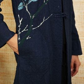 Regular Sleeve Embroidered Winter Coats , Thick Chinese Embroidered Coat