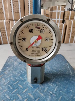 torque system for manual tongs