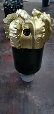 API 7-1  PDC drill bit matrix body