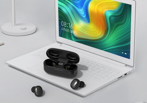 LED display charger box mini TWS earphone hot supply lanbroo TWS bluetooth earbuds made in China