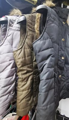 Women's Fashion Padded Waiscoat with Hood