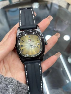 Stock Lot No. SSH-119116 Mixed Branded Leather Belt Watches