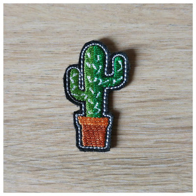 Colorful Flower Custom Embroidered Patches With Iron On For Clothing