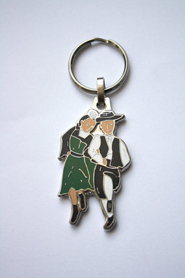 Hard Enamel Metal Key Chains Golden Plating Dancing Men Logo 2D / 3D