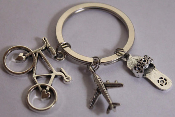 Custom Printed Promotional Metal Keyrings Nickel Plating Classic Life Themes Design