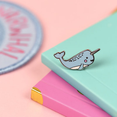 Small Exquisite Lapel Pins With Hard / Soft Enamel Pins Badges For Promotional Gifts